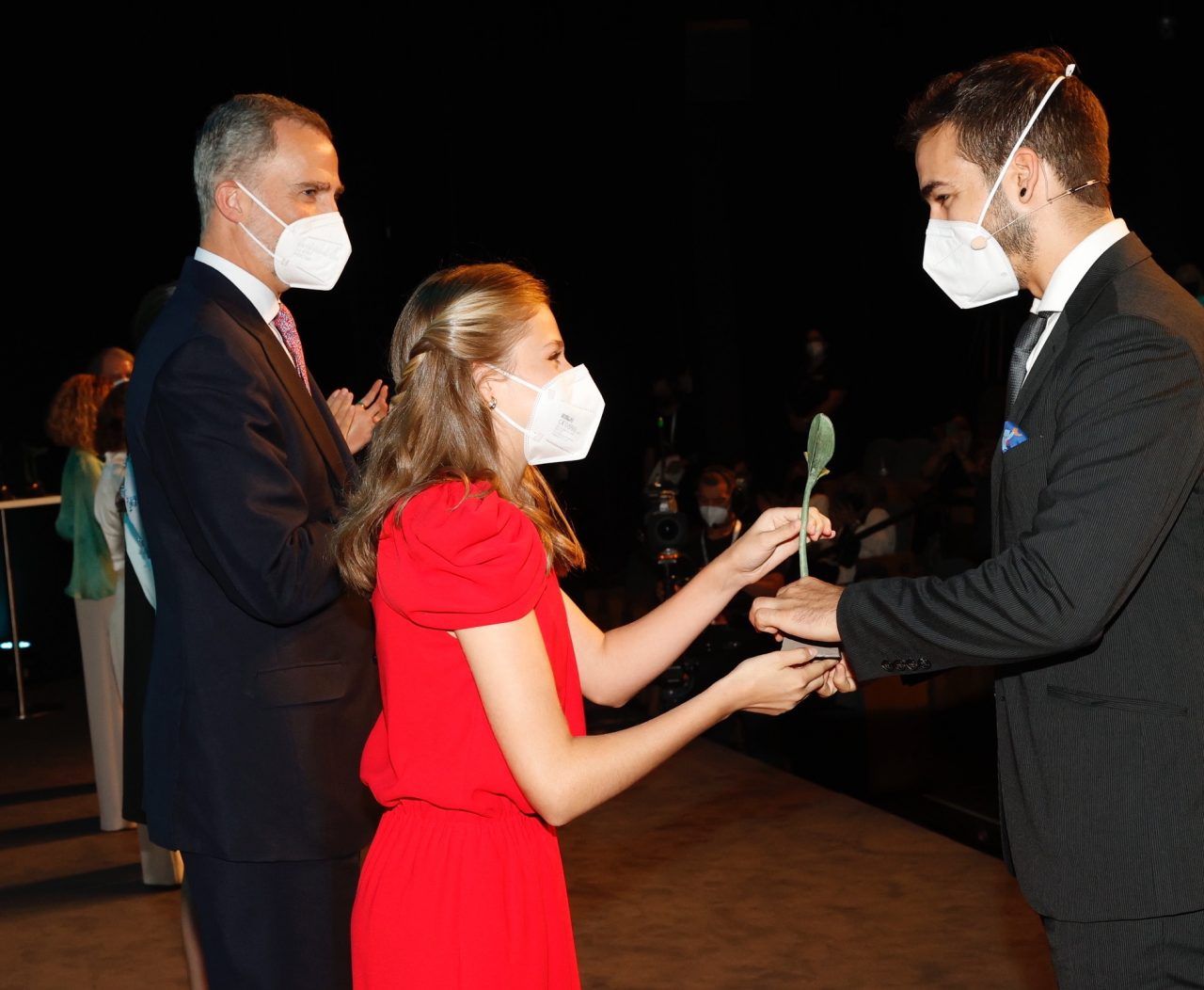 Guillermo M. Gauna-Vivas, director de Ayúdame3D, recibe el premio ...